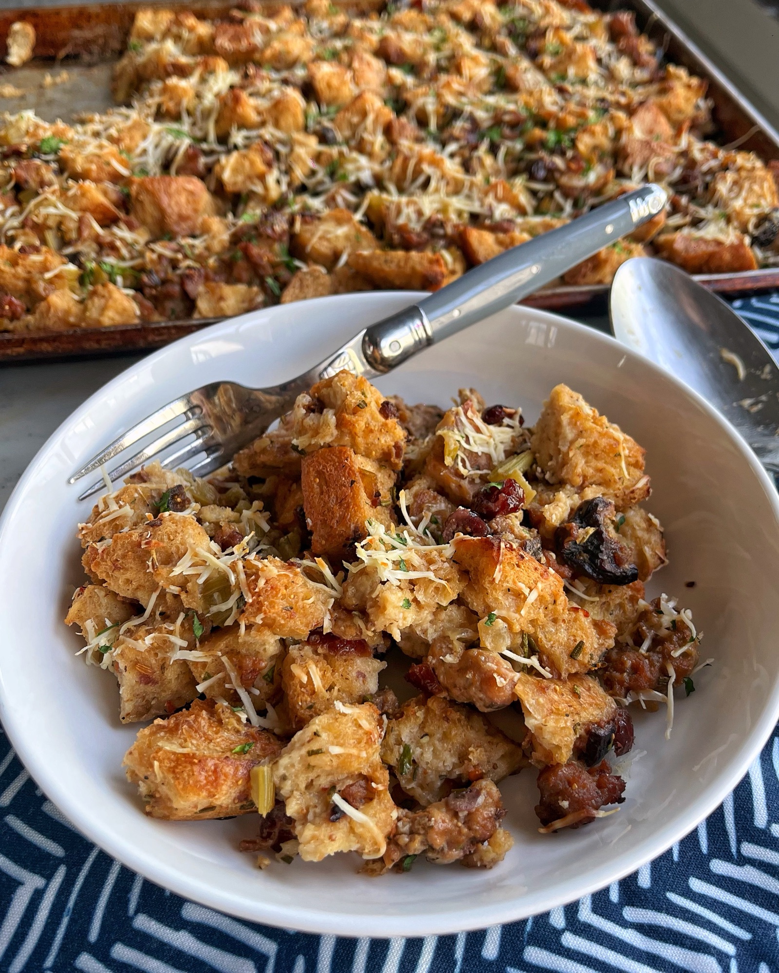 The Best Sheet Pan Stuffing for Thanksgiving: Sausage, Figs ...